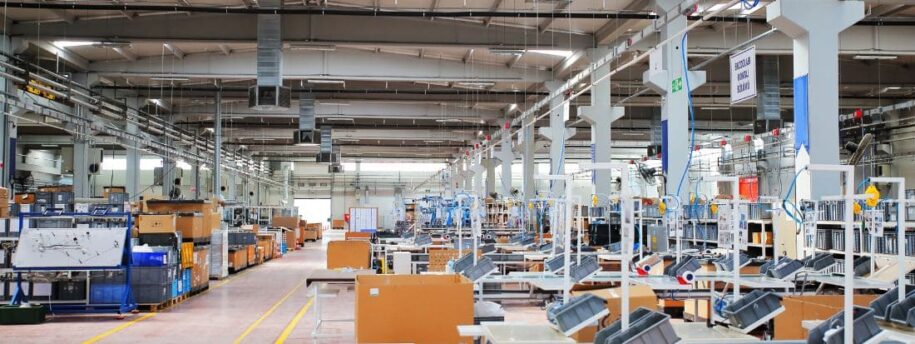 How to Streamline Shop Floor Operations with Inventory Tracking